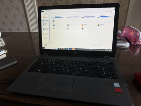 Hp notebook ssd bor ideal holatda