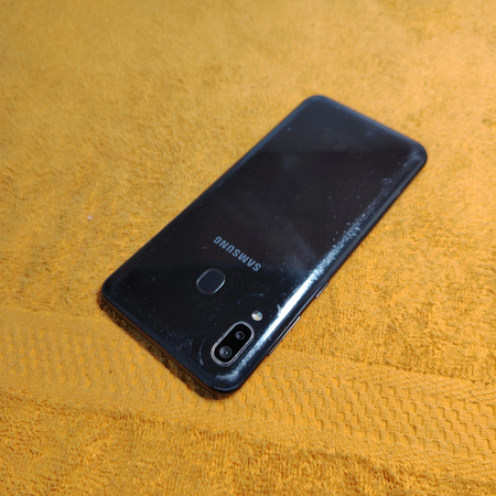 Samsung A20 sotiladi