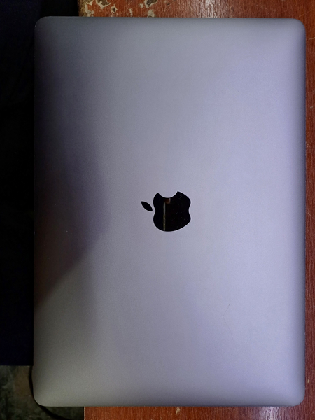 Продам macbook pro 13