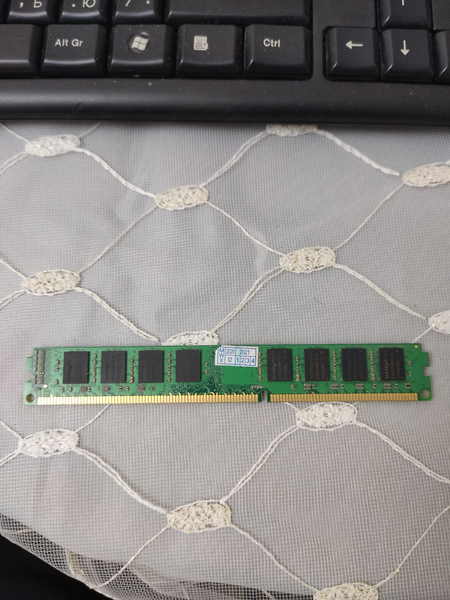 Продаётся оперативная память DDR3 4 GB