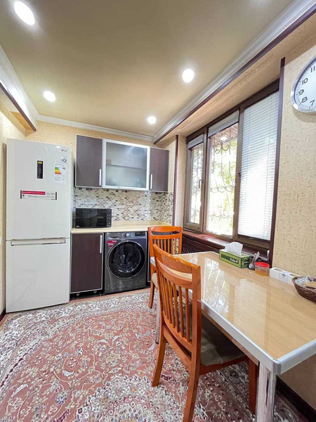 Продается шикарная ТРЕШКА на Ц1, Мирзо-Улугбекском р