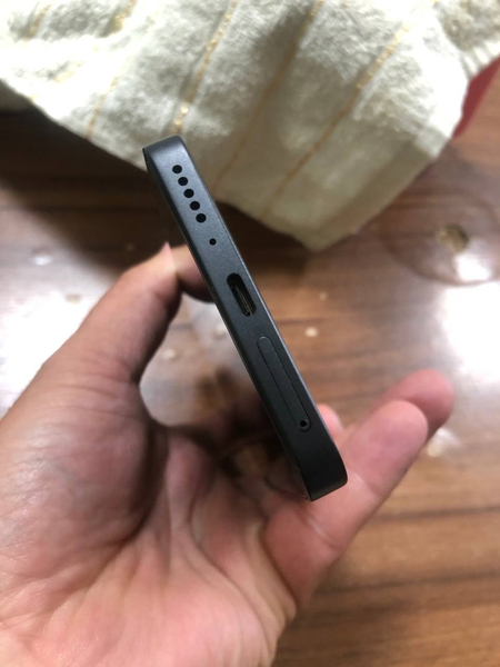 Redmi NOT 13 sotaman