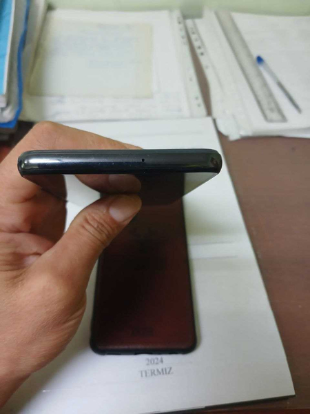 Samsung a32 4/64 xolati juda yaxshi