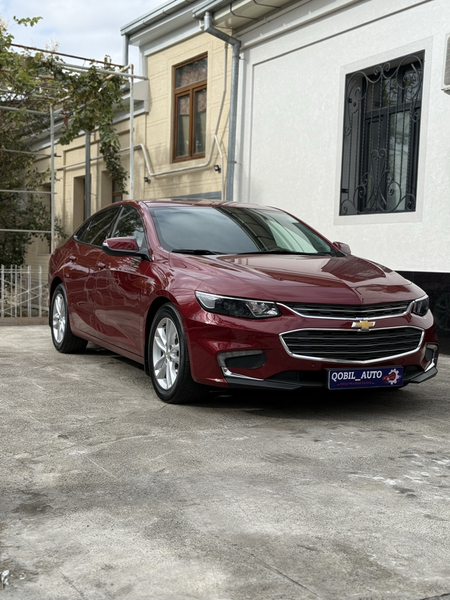 Malibu sotiladi 2.4 atmasferni 2019 yil 64 min km yurgan
