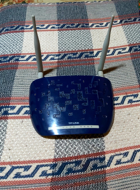 Продаётся роутер Tp-link 8960