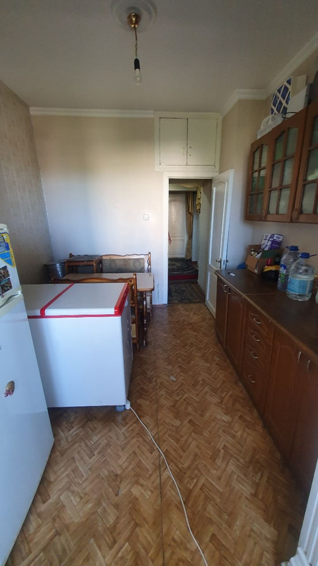 Срочно продаю 5 комнатную квартиру