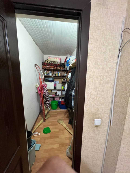 Срочно продается 1-х комн квартира в Куйлюк массив-1, 1/2/4