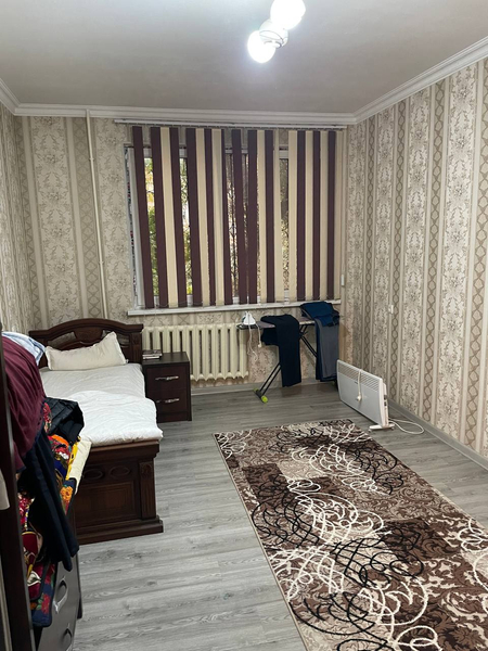 Срочно продаю 2 комнотная квартира Чиланзарский район 18 квартал