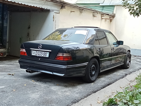 Продается Mercedes Benz w124 e500 AMG