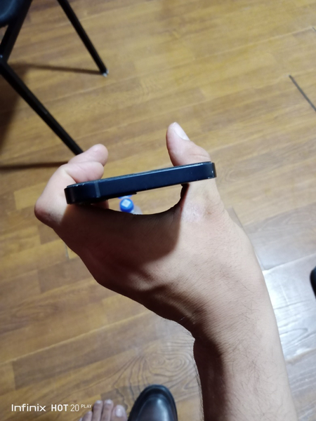 Iphone 12 holati ideal.