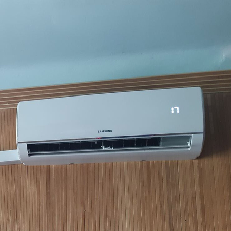 Кондиционер SAMSUNG AR 12 (TQHQAVRN) Доставка.(уст.от серв.центр.)