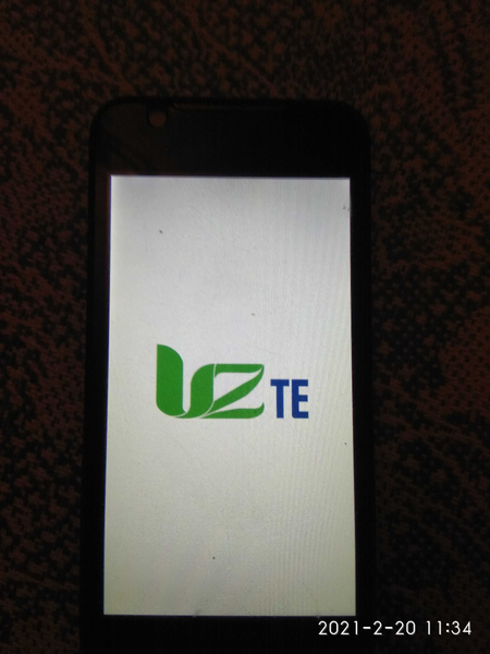 Uzte смартфон требуется замена аккумулятора
