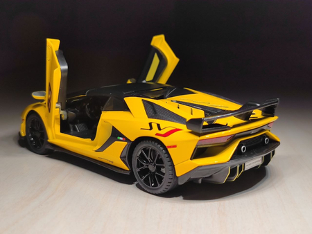 Lamborghini Aventador svj железная машинка 1:24 - Доставка