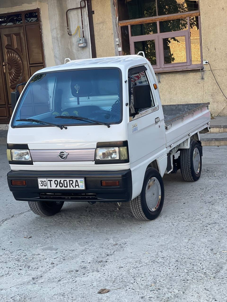 Labo yili 2018 tayor mashina