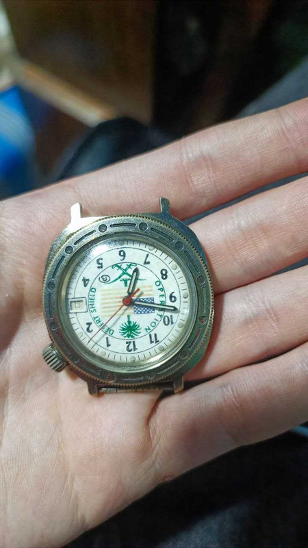 Продам редкие Командирские часы 