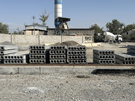 Temir beton buyumlari plita