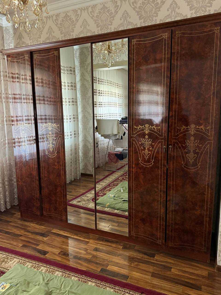 Продаётся спальня гарнитур