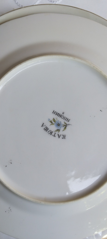 Продаются тарелки производства Япония