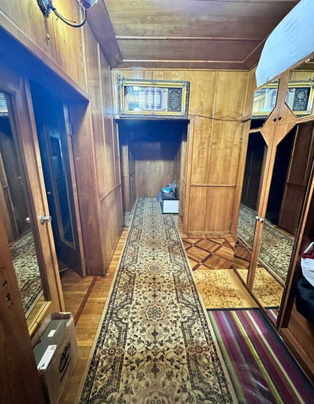 Продаётся 4 комнатная квартира на 1 этаже на массиве Карасу 2.