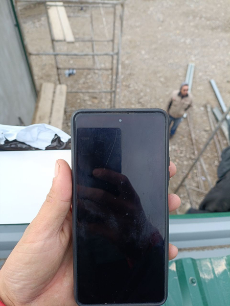 Telefon srochna sotladi realmi 11 t