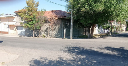 Шошилинч тарзда уйимизни сотамиз Бирлик куча 2,5-сотих углавой 19×15
