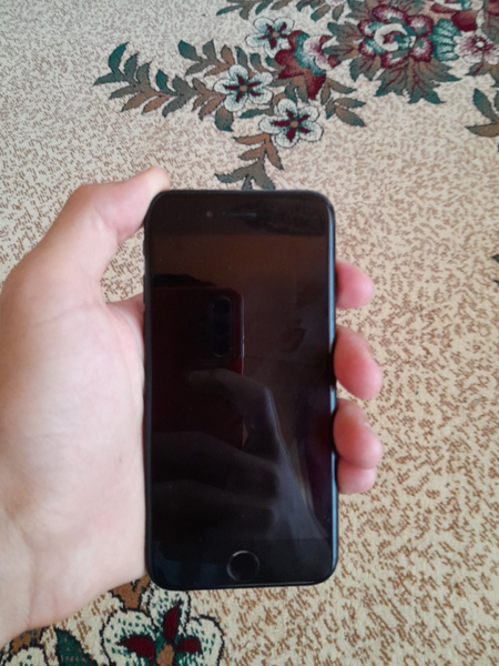 Iphone 7/128 hlati yaxw