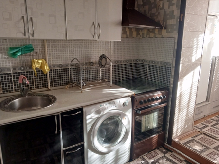 Arenda 3 xonali kvartira gʻishtli hamma sharoiti bor 2/2 daxada