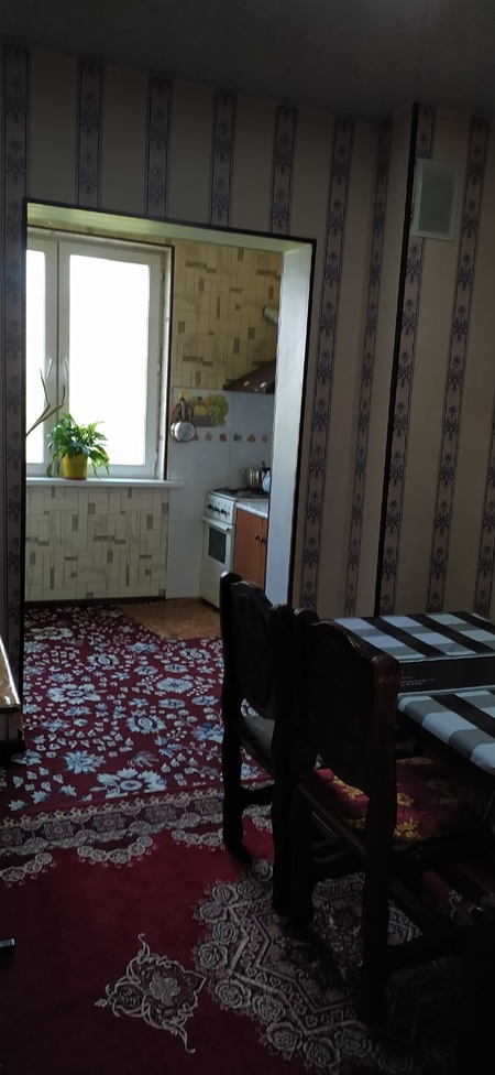 Yunusobod 17kv 2 xona Sharoitlari bor Srochno