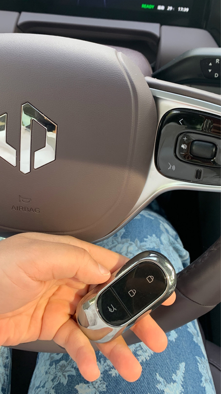 Новые оригинал пульты с установкой от Leapmotor
