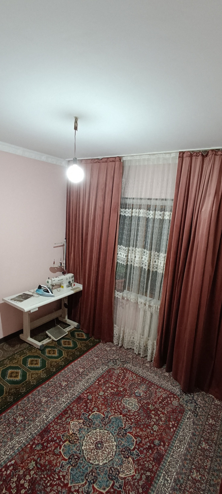 На 10 кв Юнусабада продается 2х комнатная квартира