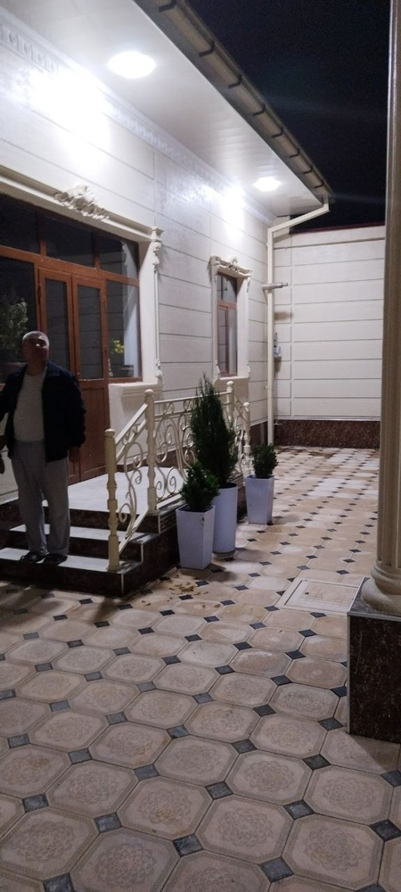 Срочно продаётся двор 3 сотих 4 ком ор саёхат ор дархон маркет