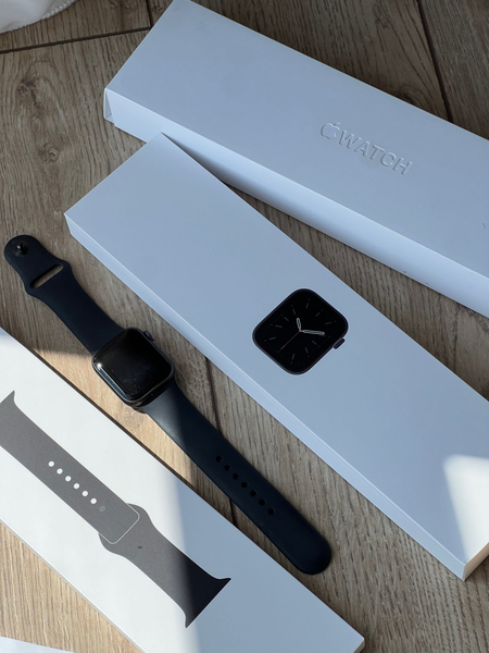 Apple Watch 6 40mm черный
