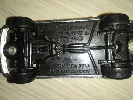 Машинка Hot wheels