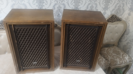 Продаю колонку AKAI SW-155.