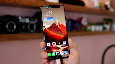 Tecno Spark 20 Pro + 8/256GB, с основной камерой 108 Мп, 2 NanoSIM, NF