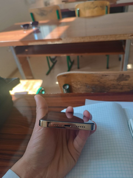 iPhone 13 pro с гарантия