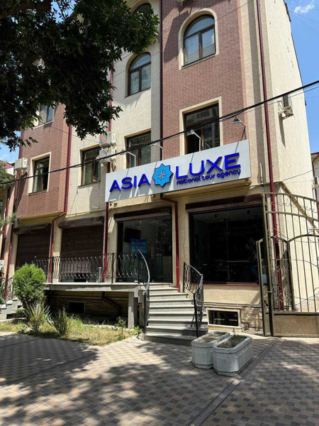 Сдается и продается офис ОР-р глинка Гаи 152 кв.м