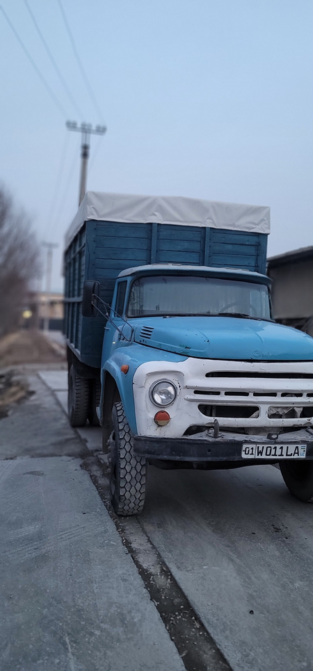 Zil 138 dotiladi