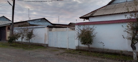 Уй Сотилади Срочно!!!
