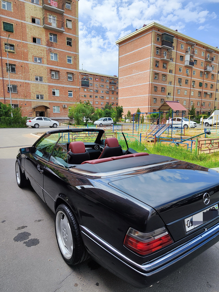 Продается Mercedes-benz  w124 kabriolet