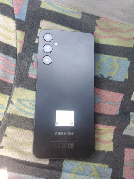Samsung a 05s sotiladi