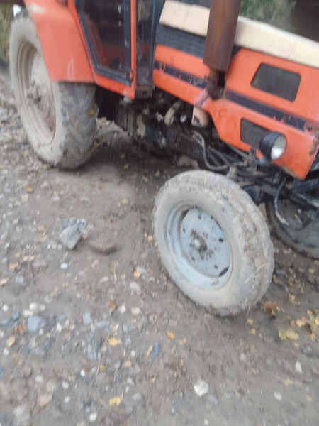 Mtz80 kabinasi boshqa