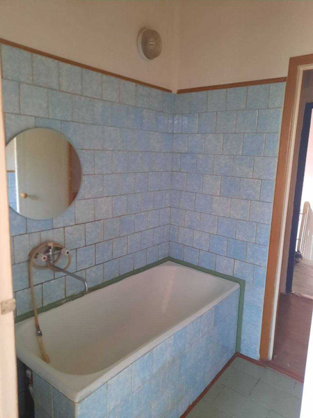 СРОЧНО !! Продается квартира в Яшнабаде 1/4/4 ( 33 кв/м ) Авиасозлар 3