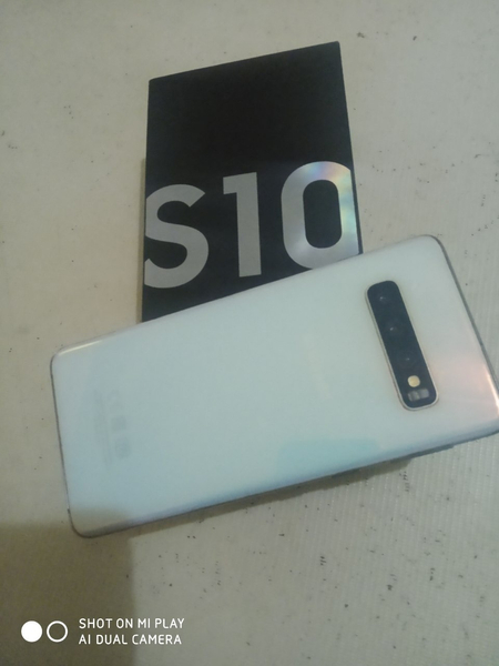 Samsung S10fe sotiladi