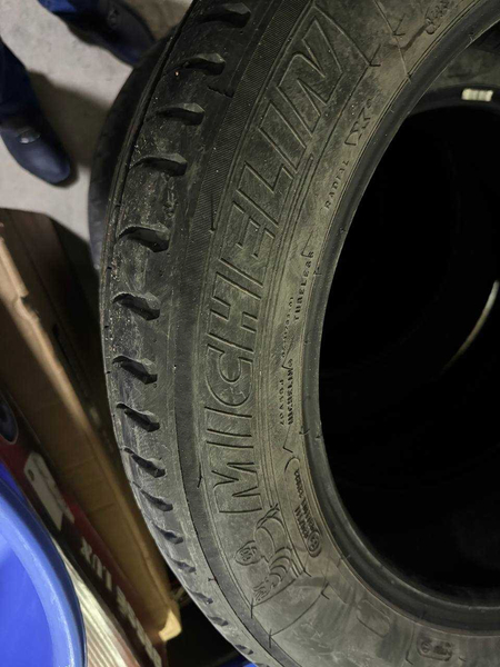 продам шины Michelin