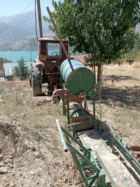 Traktor+ g'isht stanok bilan