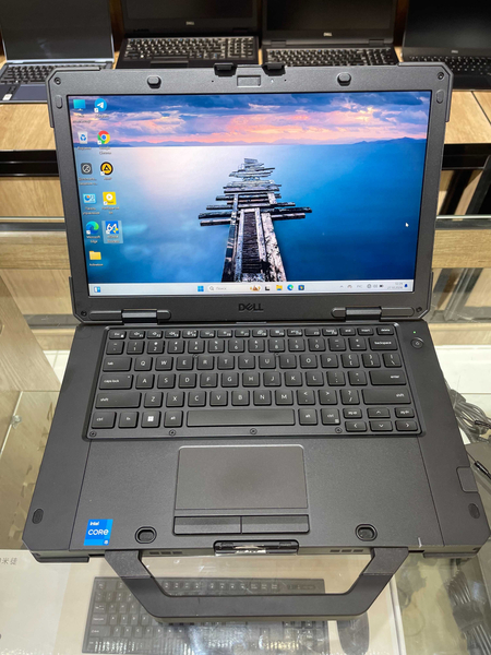 DELL 5430 14 (сенсорный) Intel Core i5-1135G7 озу16гб хард 512ssd