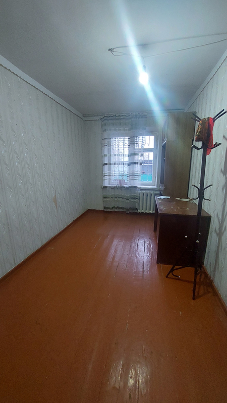 Продаю 3/2/4 на ТТЗ-1 Балкон 2.6 Кирпич