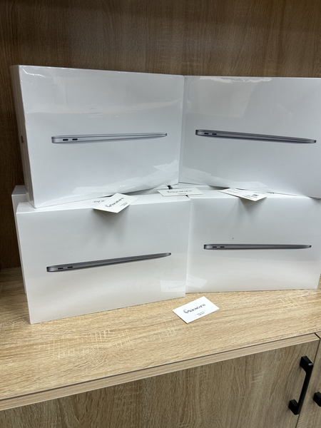 Macbook Air 2020 M1 8/256Gb New LLA no active
