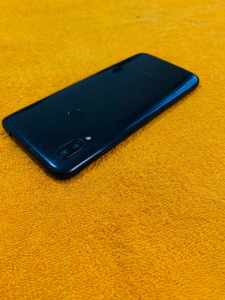 Redmi 7 sotiladi